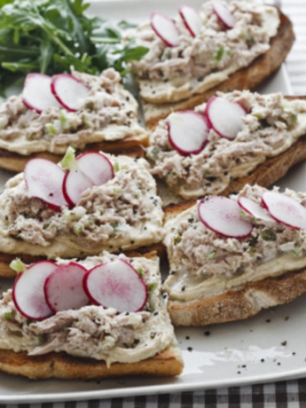 Ina Garten Tuna & Hummus Sandwiches - Ina Garten Eats